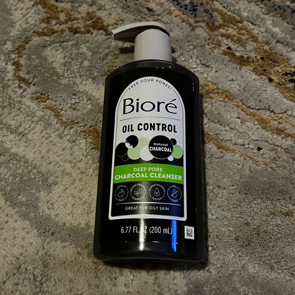 Biore | Skincare | Nwt Biore Charcoal Facial Cleanser | Poshmark